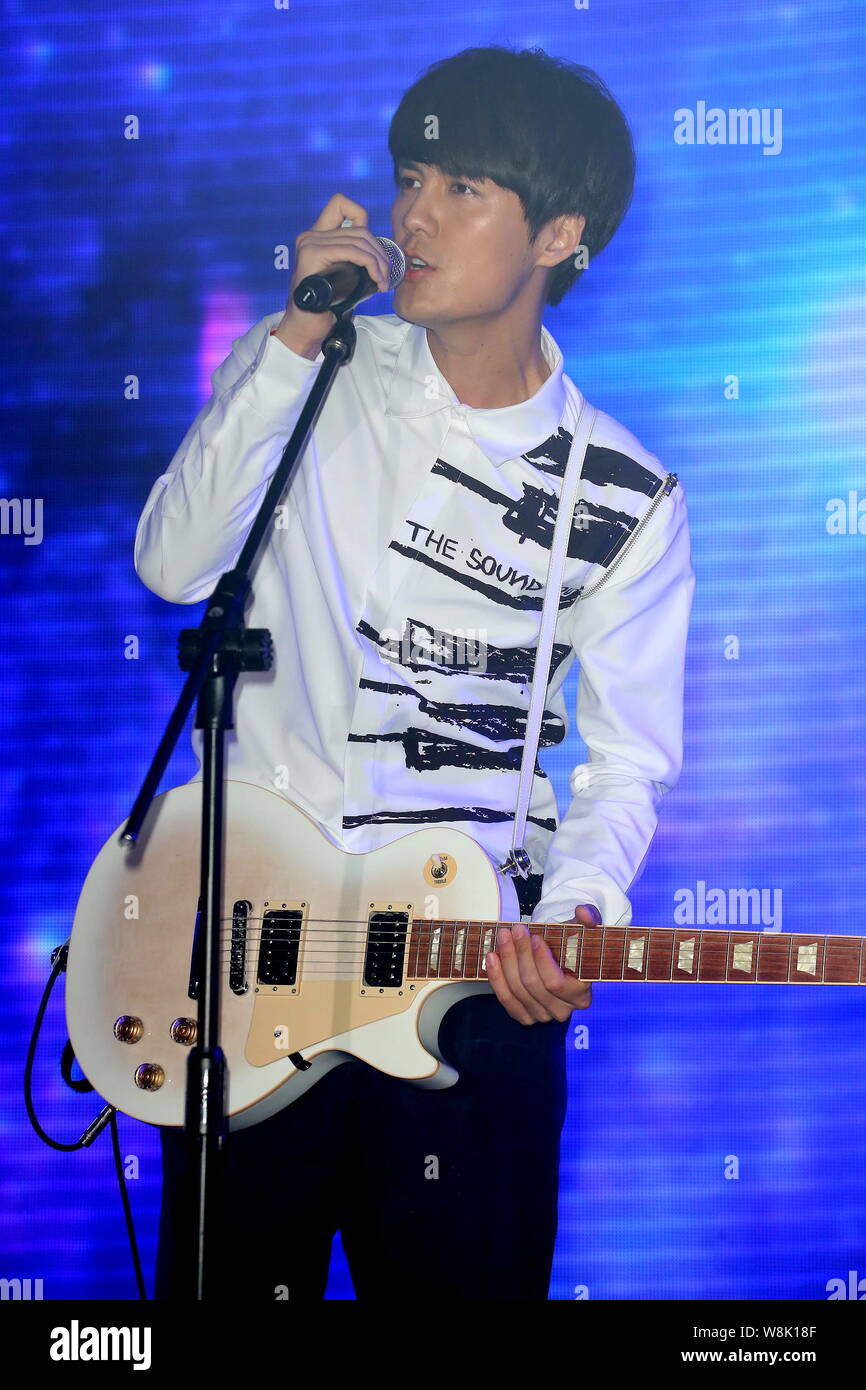 Taiwan singer kenji wu performs hi-res stock photography and images - Alamy