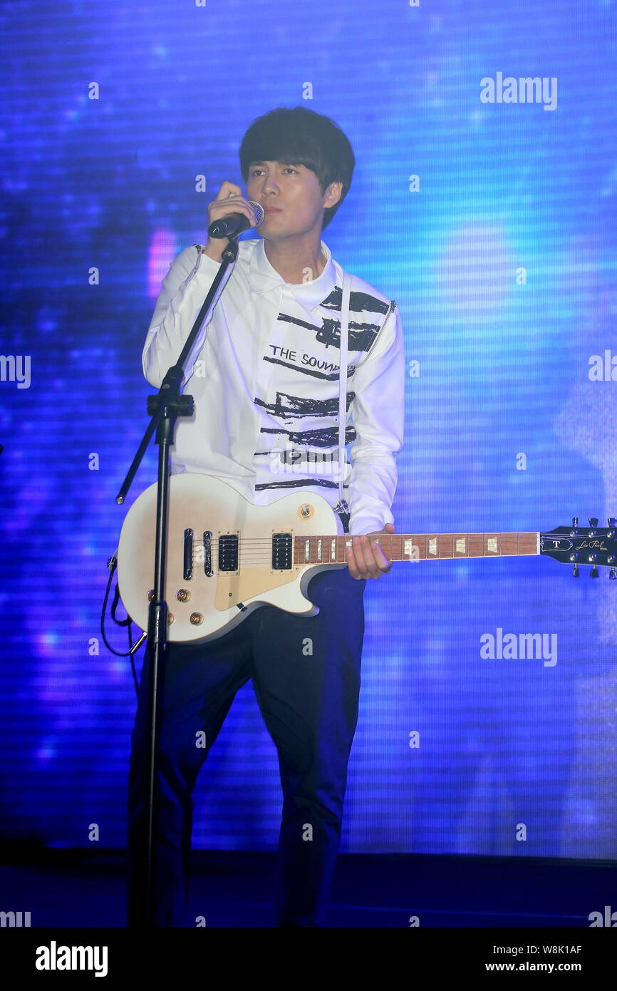 Taiwan singer kenji wu performs hi-res stock photography and images - Alamy