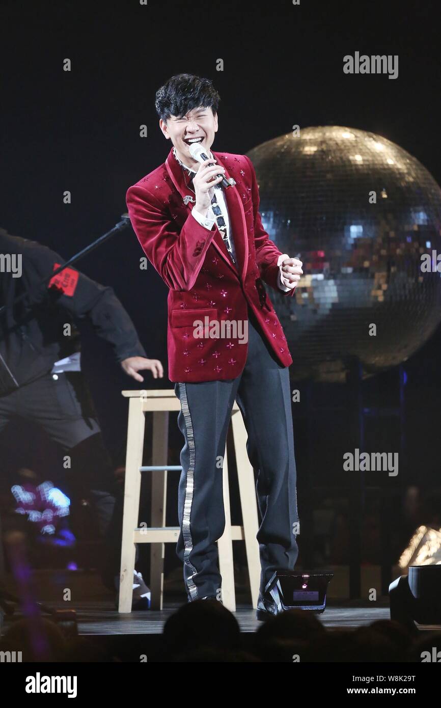 Singaporean singer JJ Lin performs at the Taipei concert of his "JJ ...