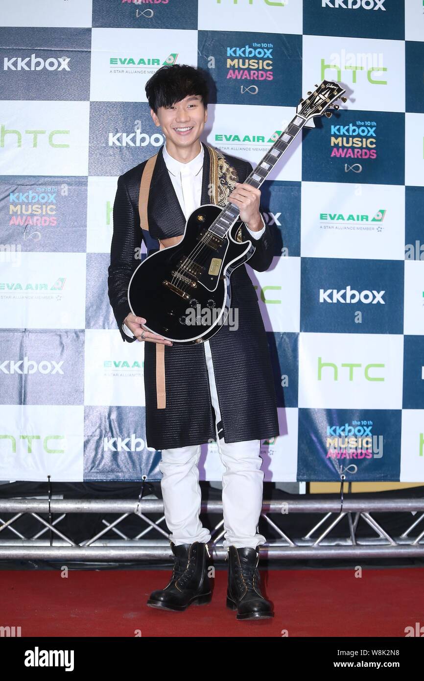 Singaporean singer JJ Lin poses during the 10th KKBOX Digital Music ...