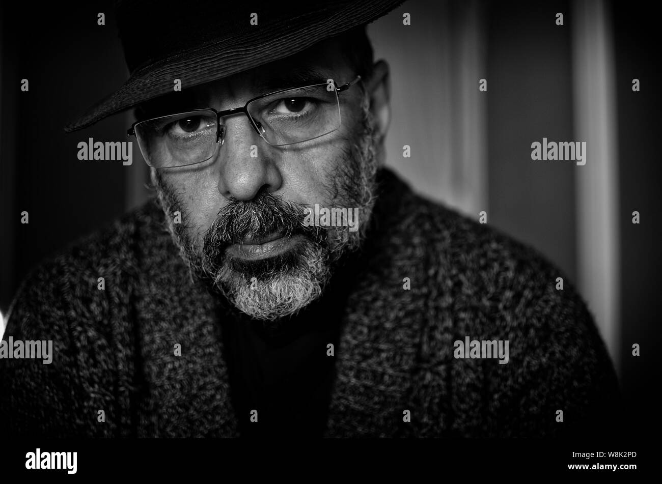 Sad looking man Black and White Stock Photos & Images - Alamy