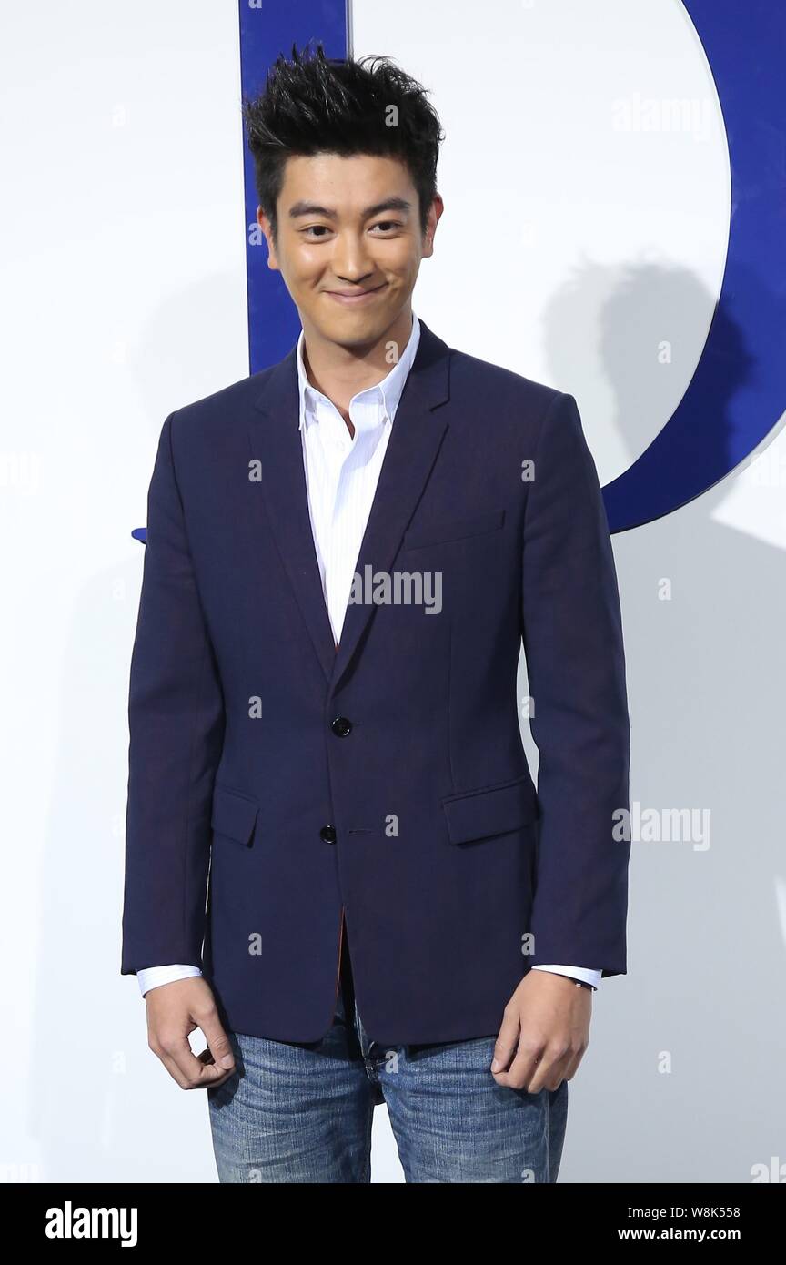 Chinese actor Du Jiang poses as he arrives for the Dior Spring/Summer ...