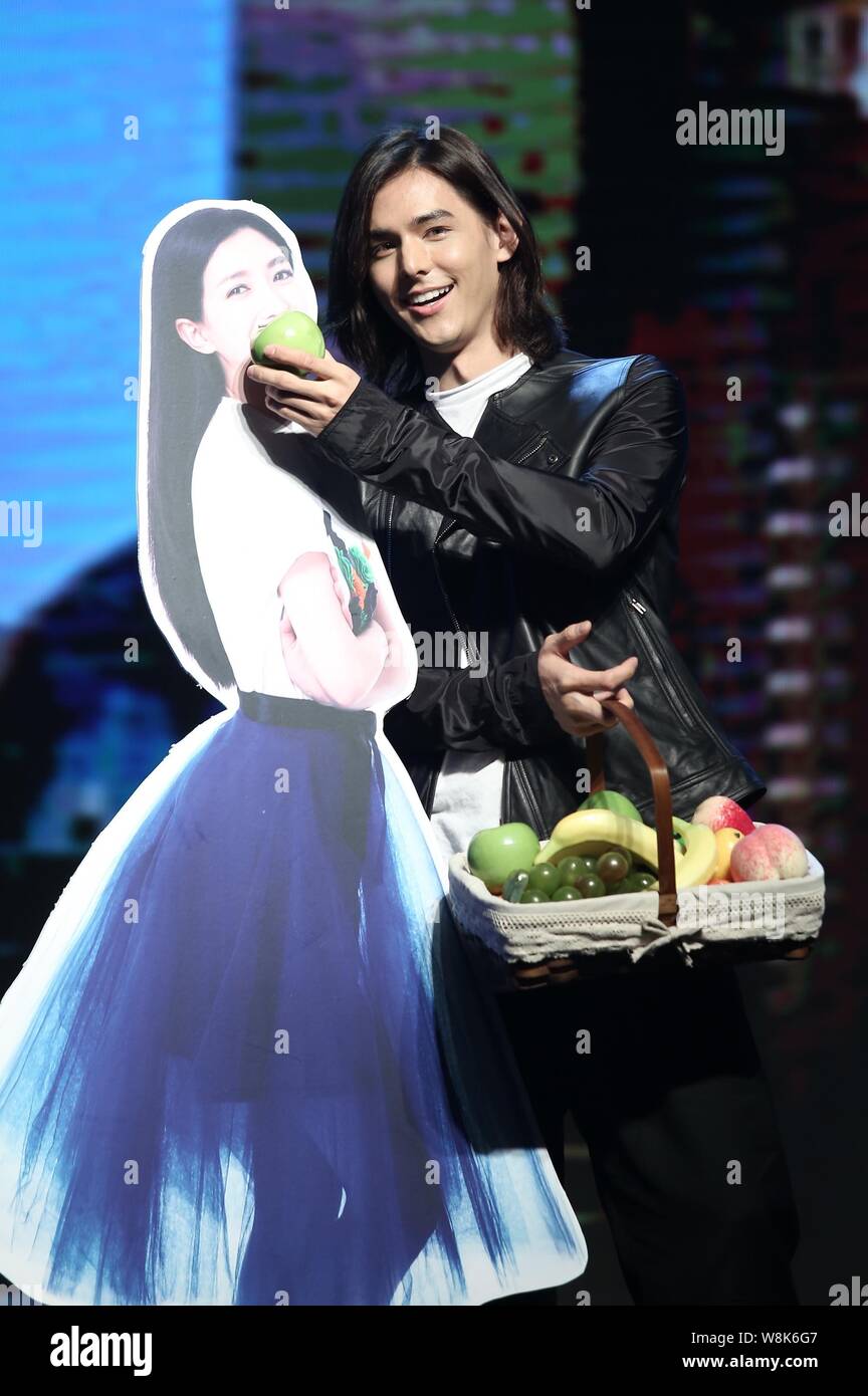 South Korean actor Lee Hyun-jae poses during a press conference for his ...