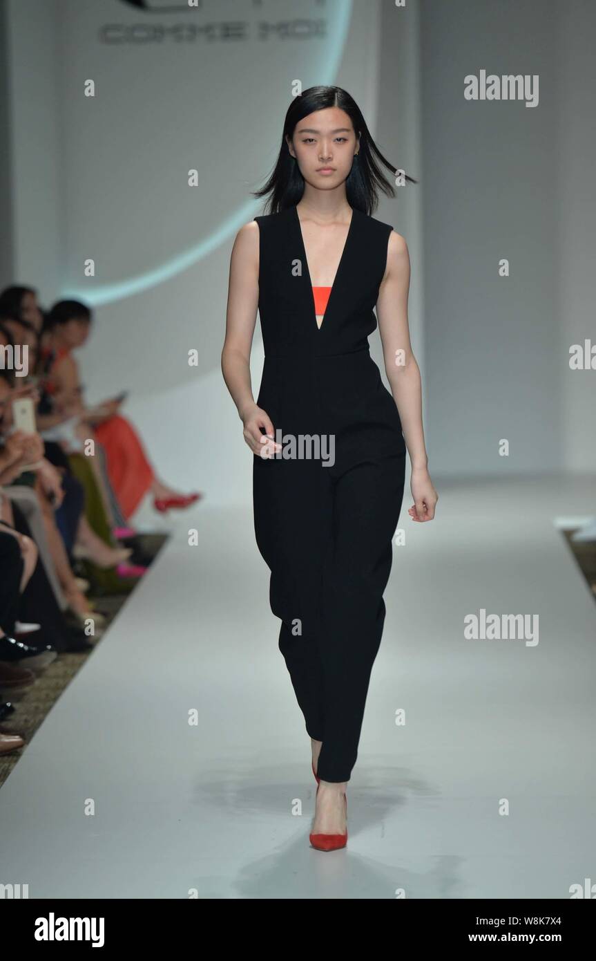 Chinese model You Tianyi displays a new creation designed by Chinese ...