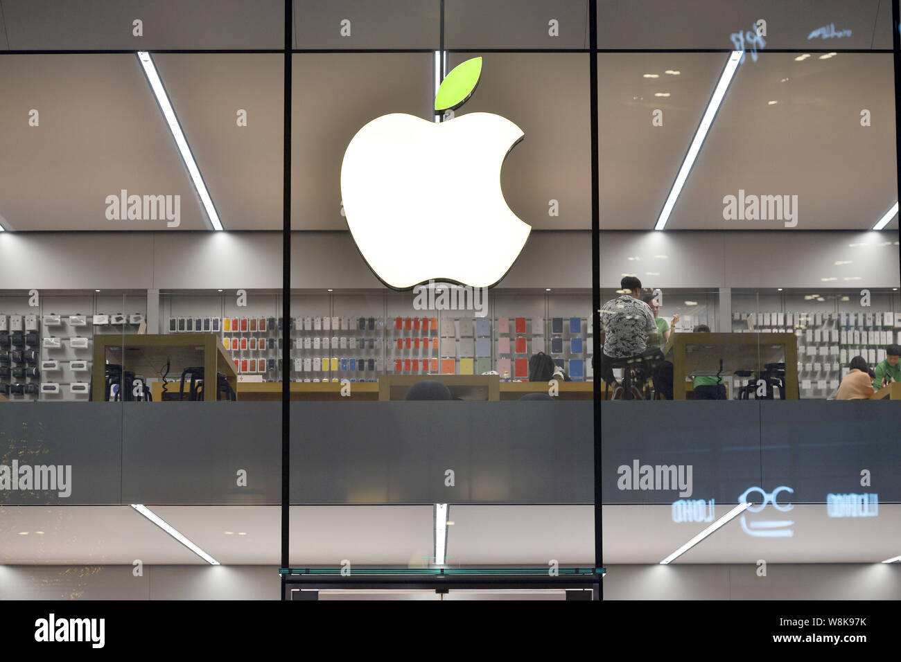 Green Earth Store Logo