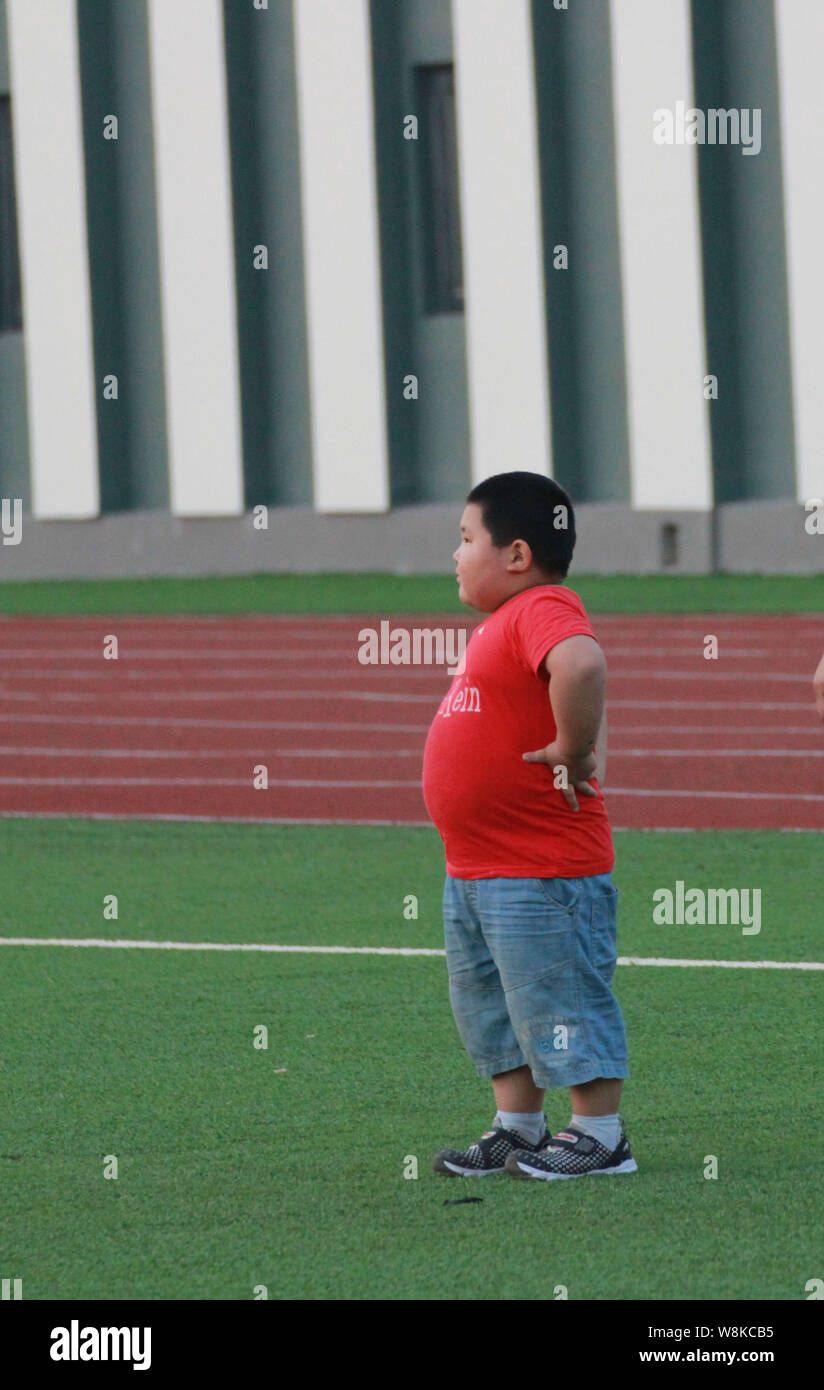 Chinese boy fat hi-res stock photography and images - Alamy