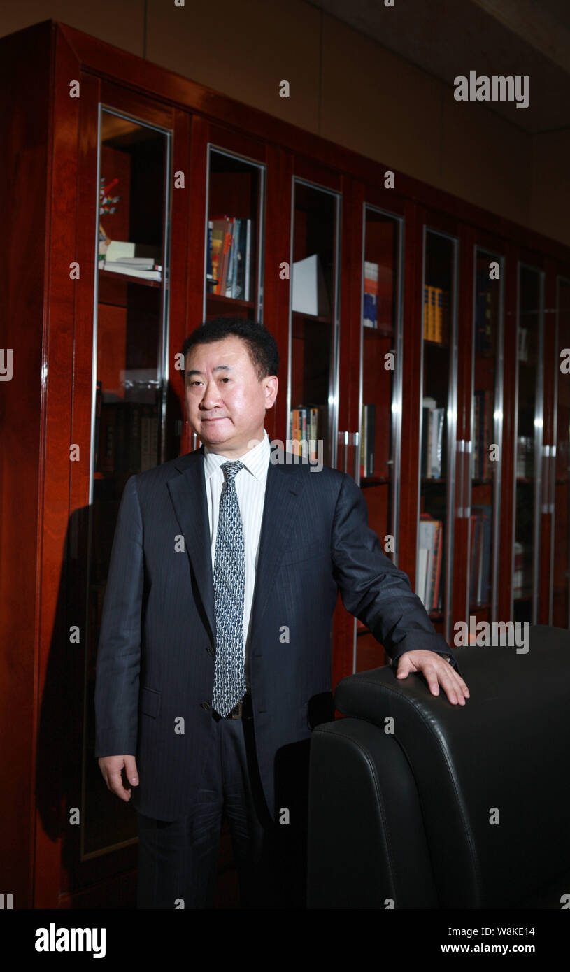 24 october 2011 hi-res stock photography and images - Alamy