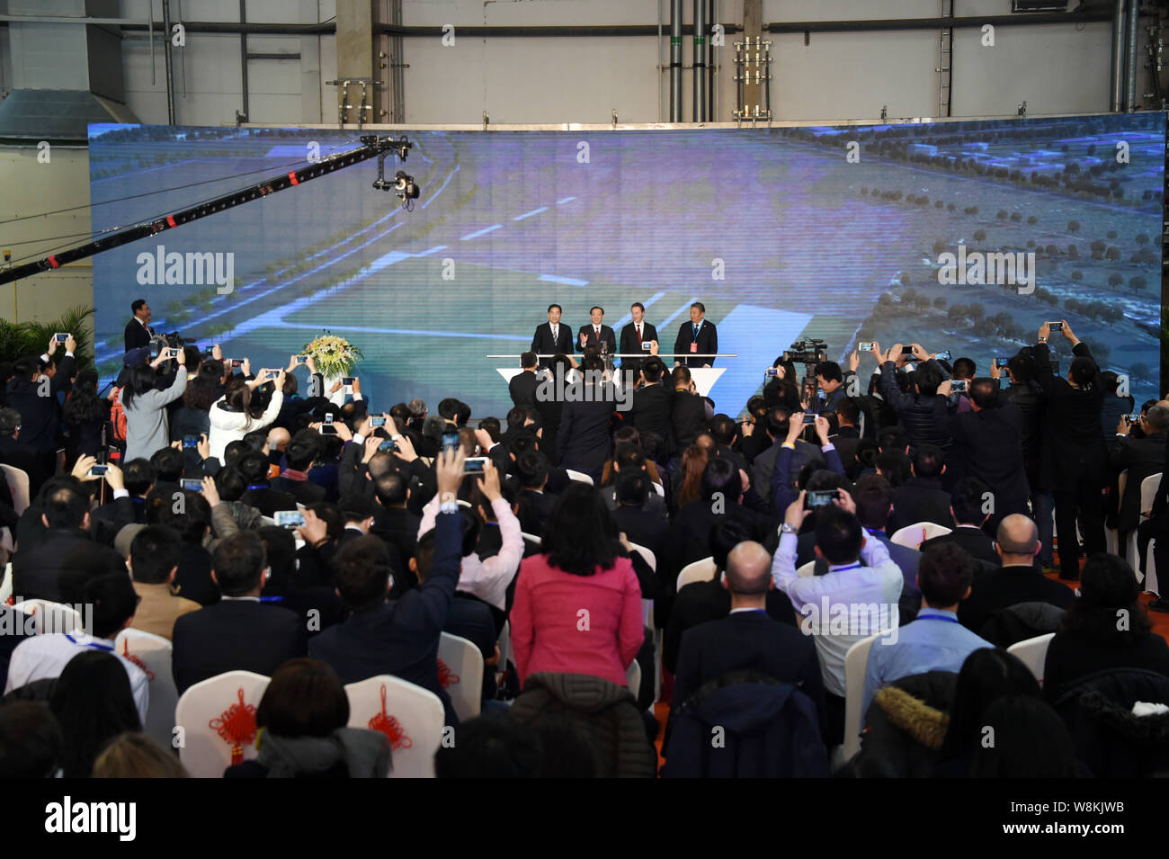 Vice mayor of tianjin hi-res stock photography and images - Alamy