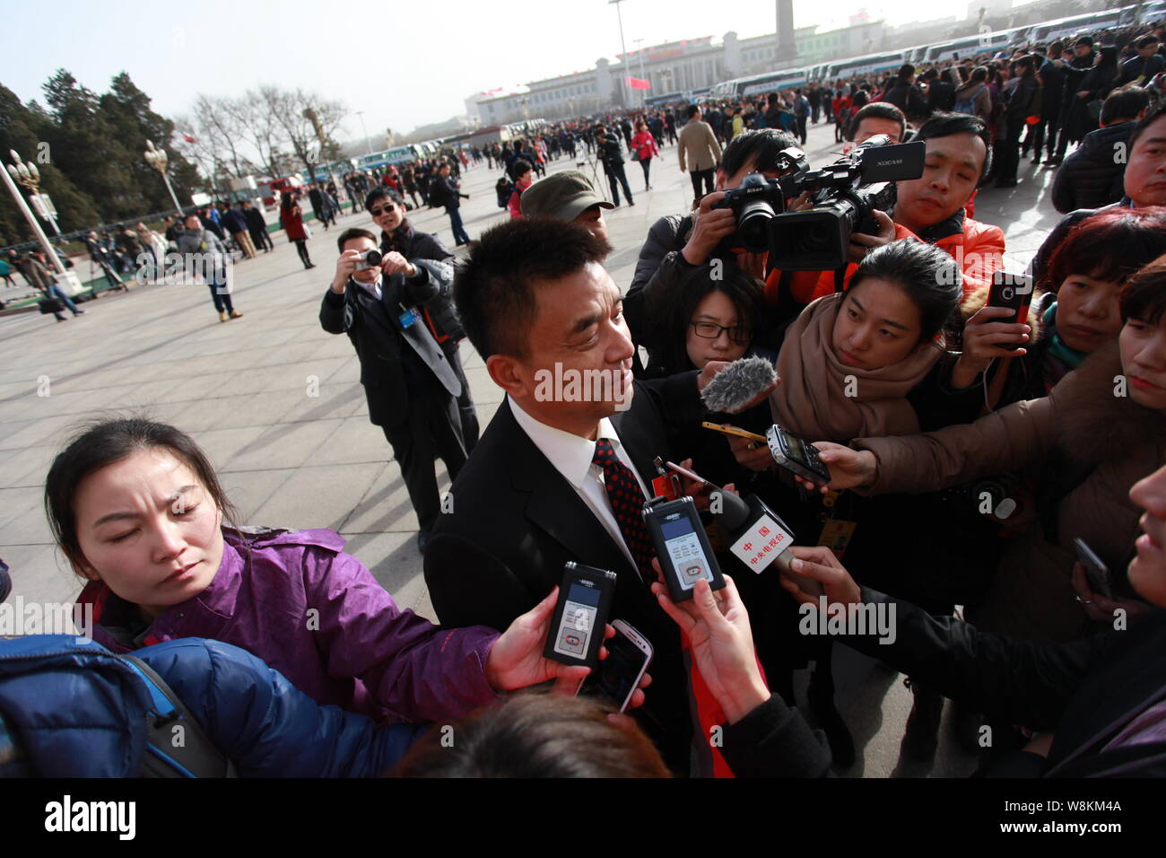 Liu yonghao billionaire hi-res stock photography and images - Alamy