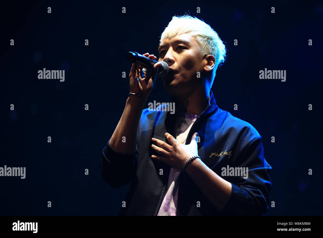 Seungri big bang lee seung hyun hi-res stock photography and images - Alamy