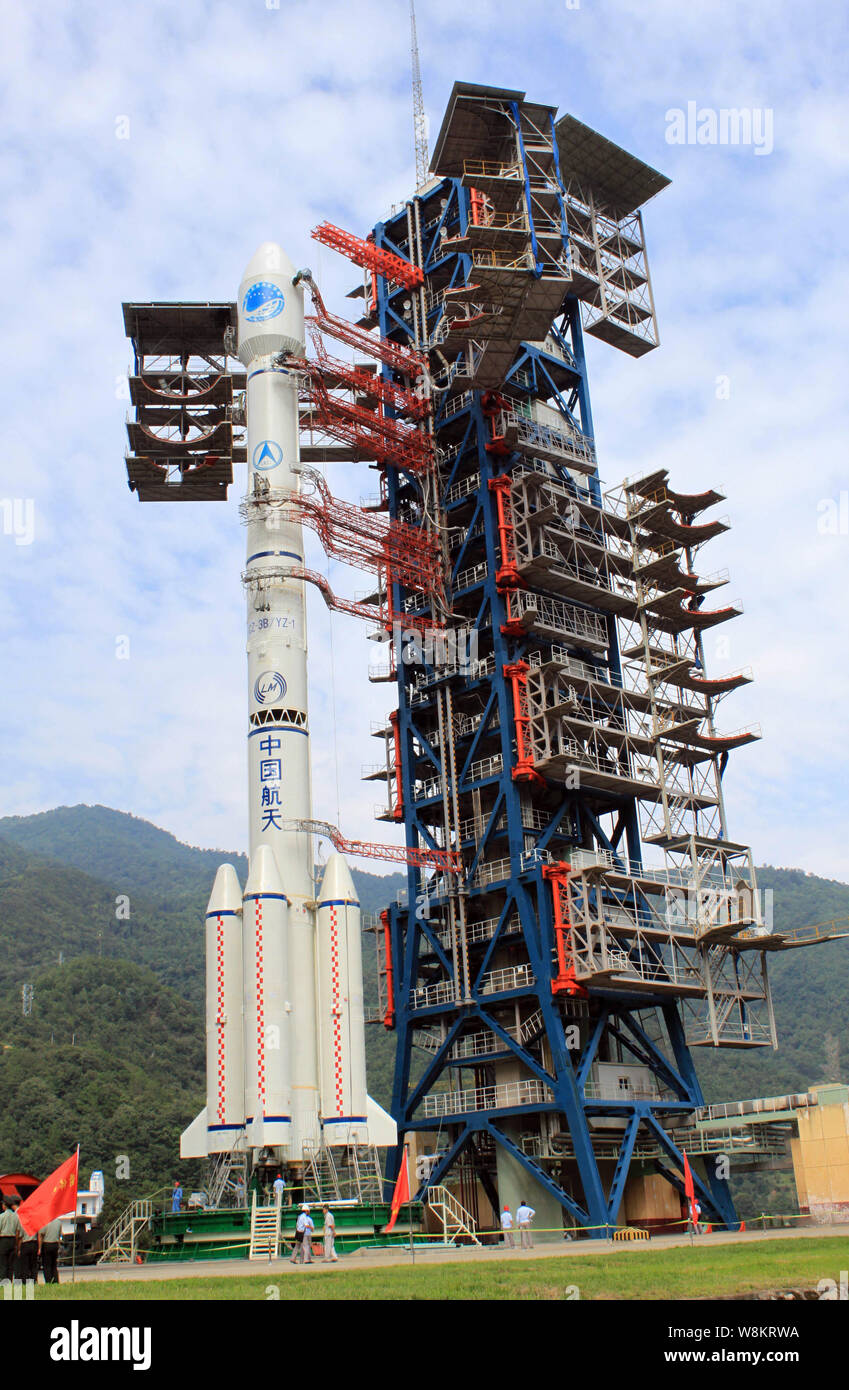 Changzheng chinese rocket hi-res stock photography and images - Alamy