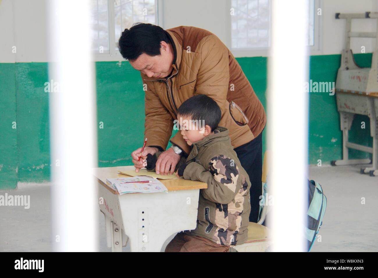 Li jiankang hi-res stock photography and images - Alamy