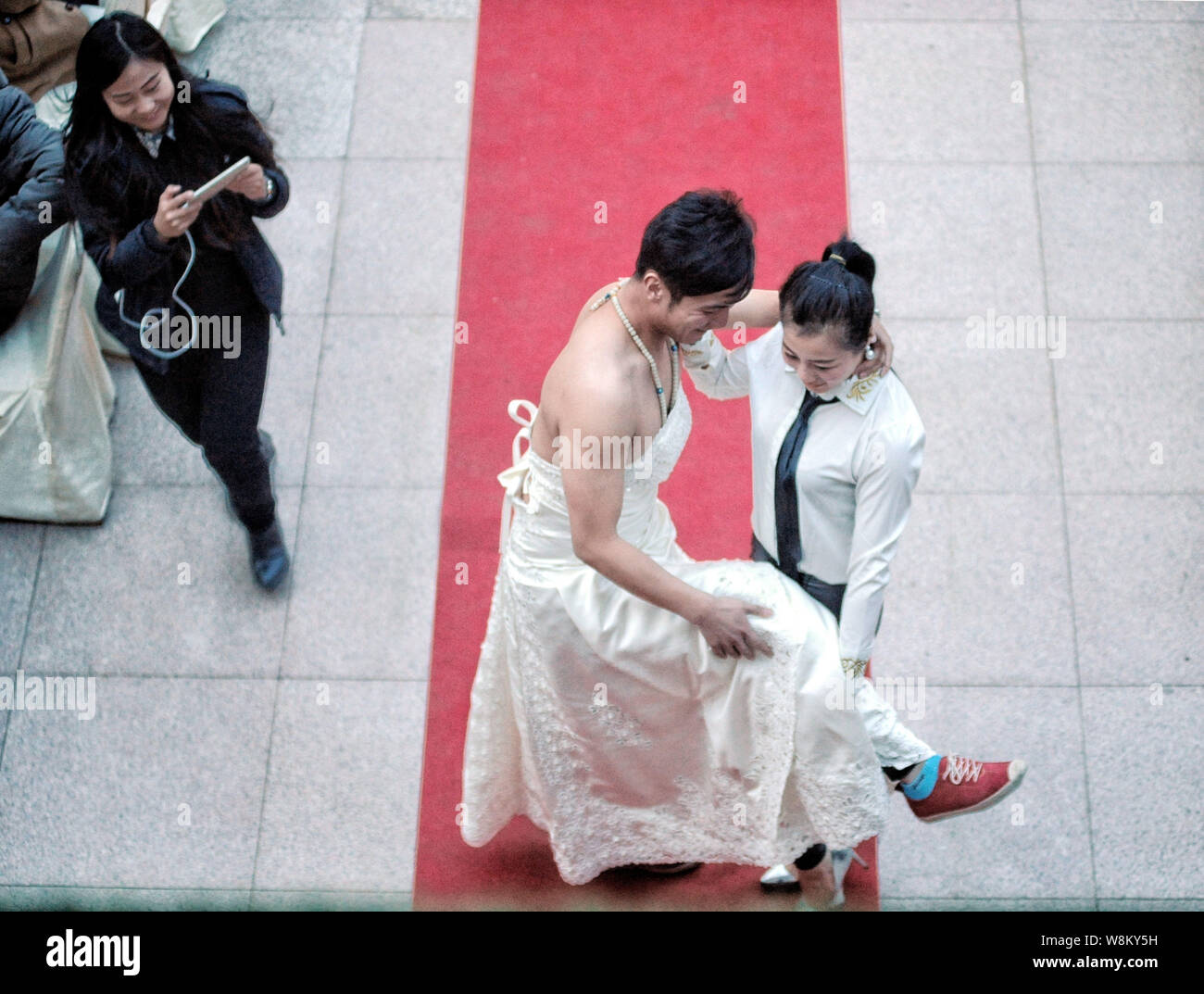 Cross dresser dressing hi-res stock photography and images - Alamy