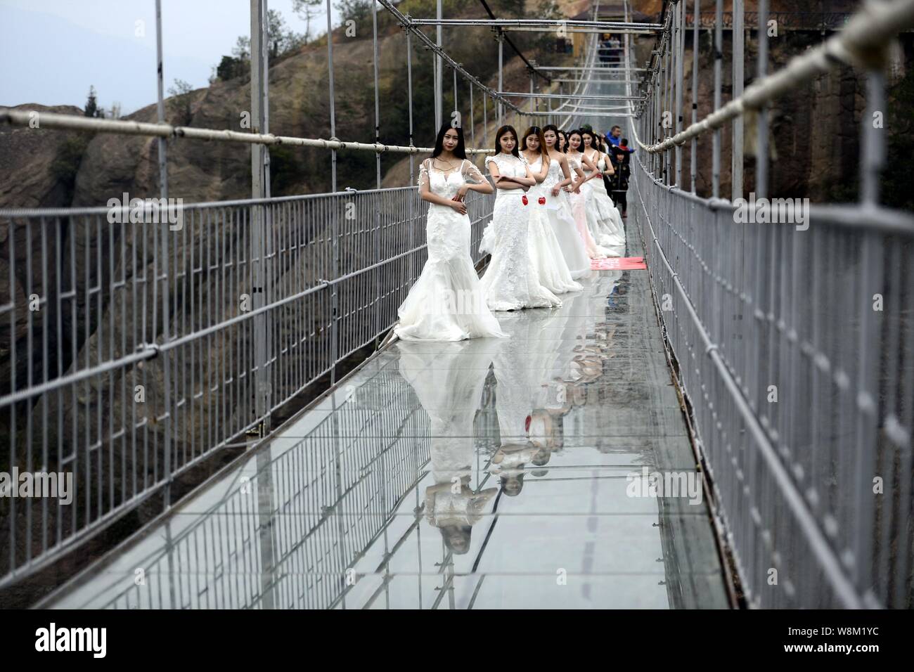 Br 180 hi-res stock photography and images - Alamy