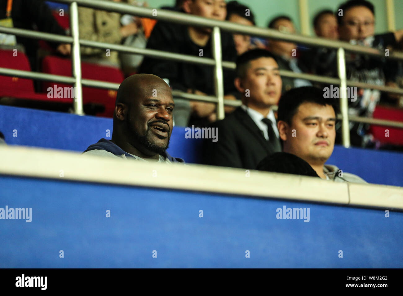 --FILE--Retired American basketball superstar Shaquille O'Neal, left ...