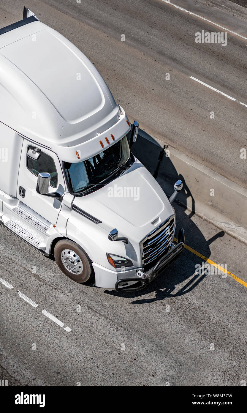 U haul moving truck on highway hi-res stock photography and images - Alamy