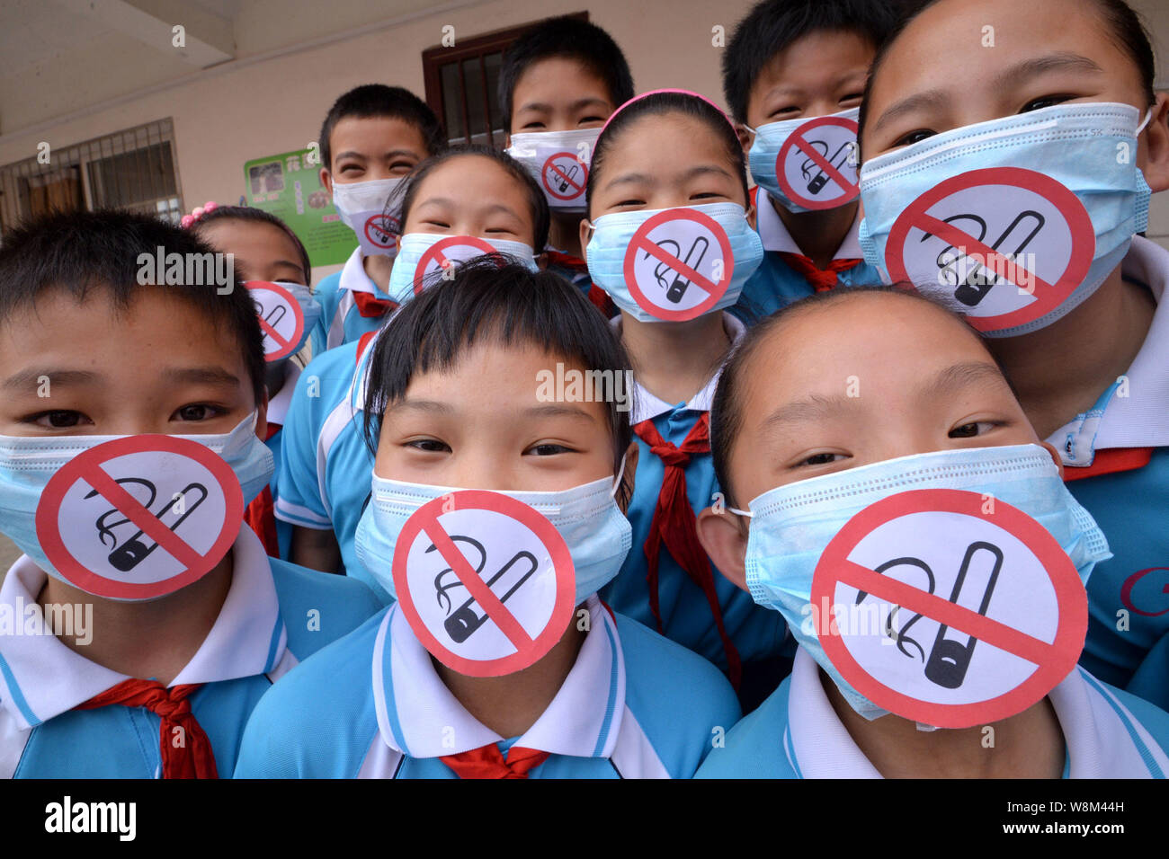 Anti smoking campaign hi-res stock photography and images - Alamy