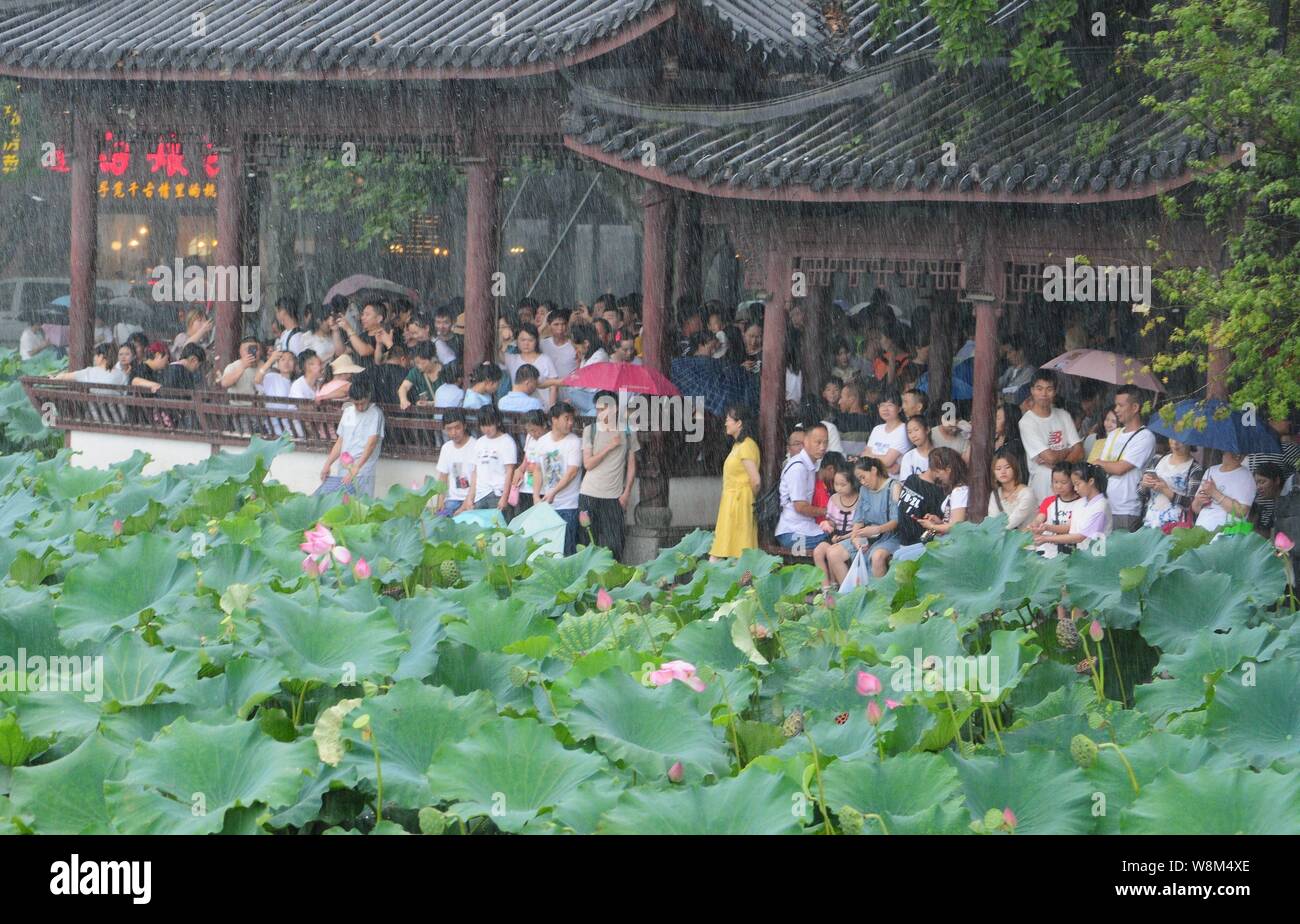 China lake typhoon hi-res stock photography and images - Alamy