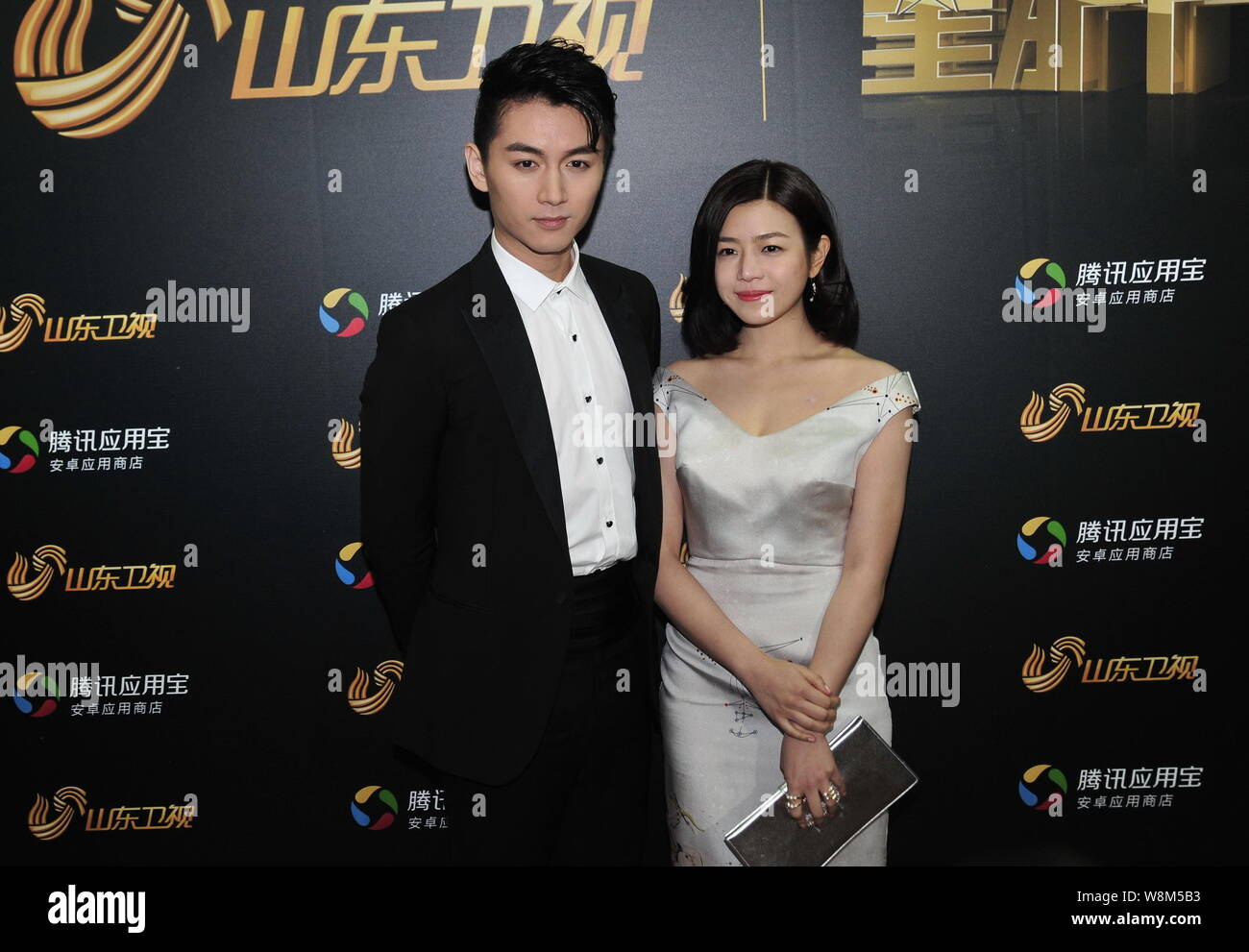 Taiwanese actress Michelle Chen, right, and her Chinese actor boyfriend ...