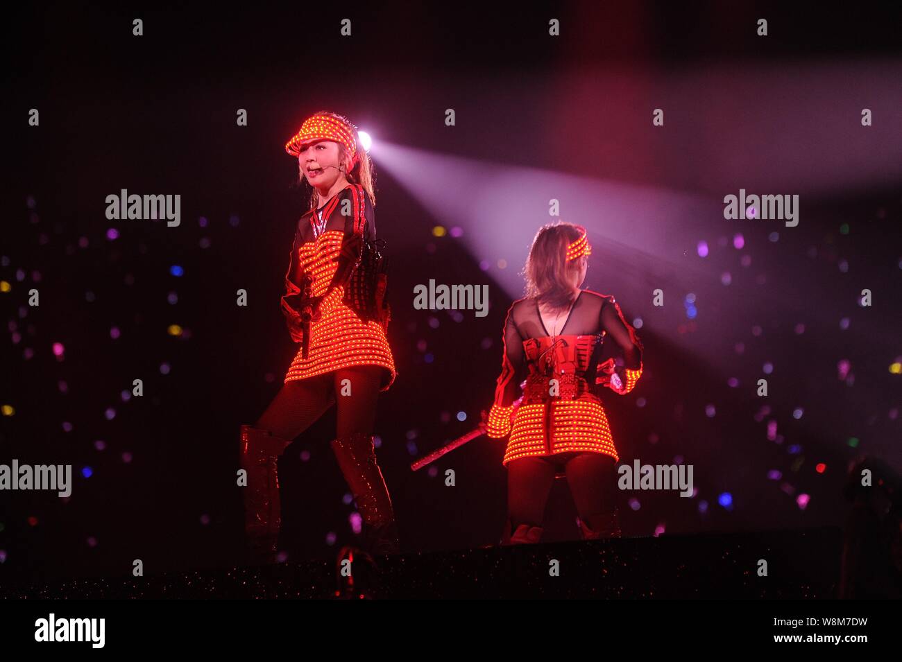 Gillian Chung, right, and Charlene Choi of Hong Kong pop duo Twins ...