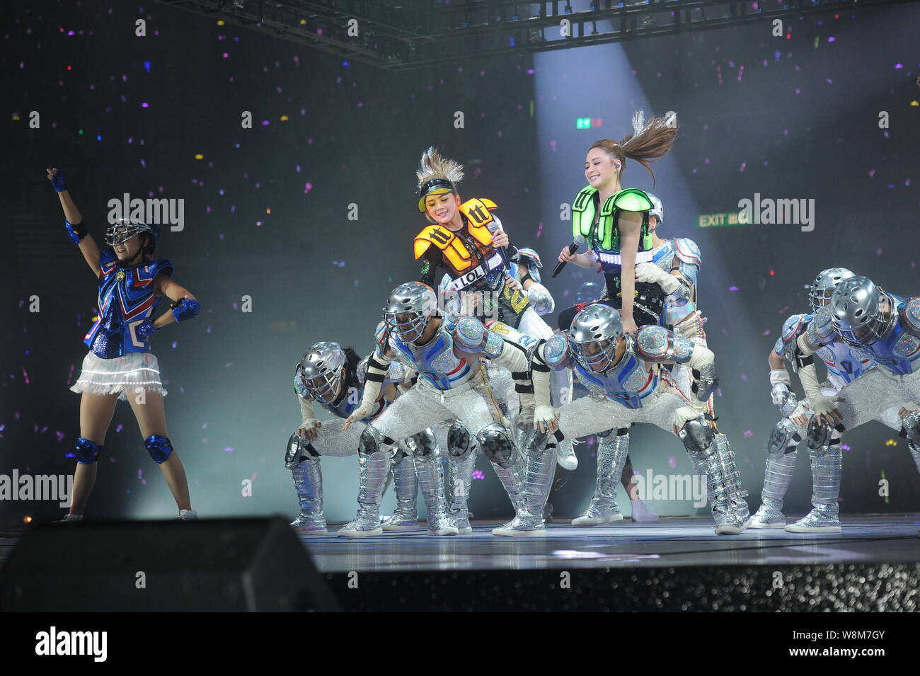 Gillian Chung, right, and Charlene Choi of Hong Kong pop duo Twins ...