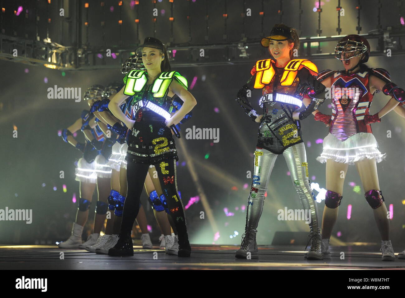 Gillian Chung, left, and Charlene Choi of Hong Kong pop duo Twins ...