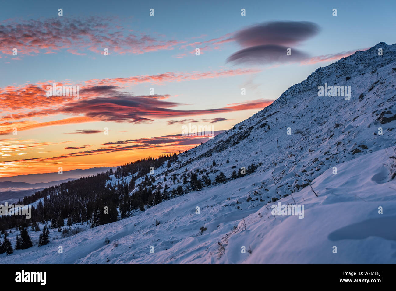 Brilliant winter scenery - amazing frozen landscape on a mountain top ...