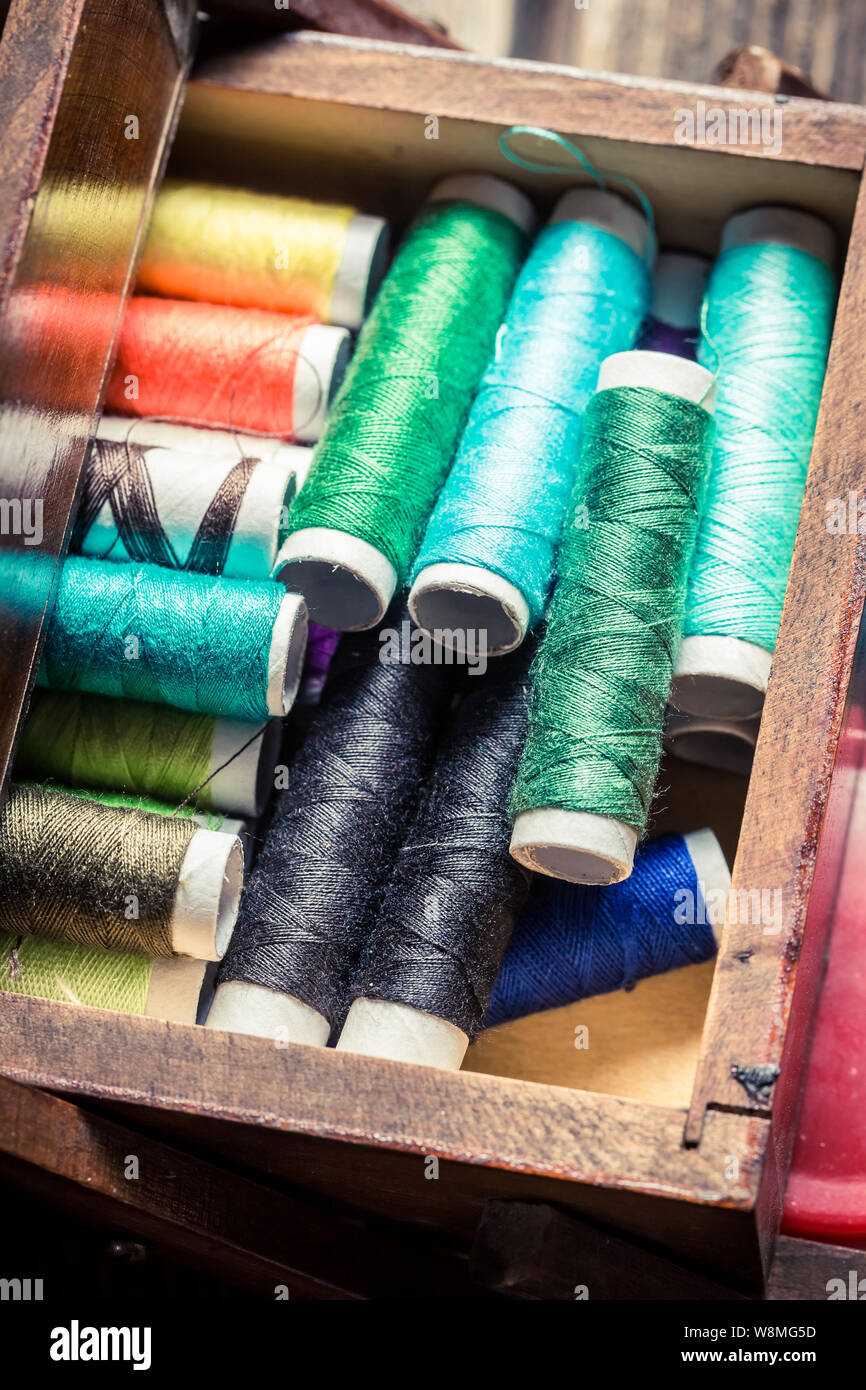 Tailors needles hi-res stock photography and images - Alamy