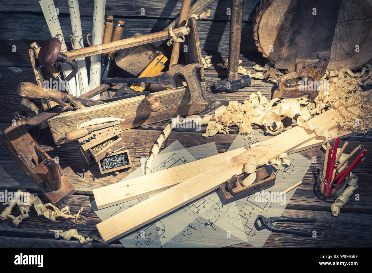 Carpenters table hi-res stock photography and images - Alamy