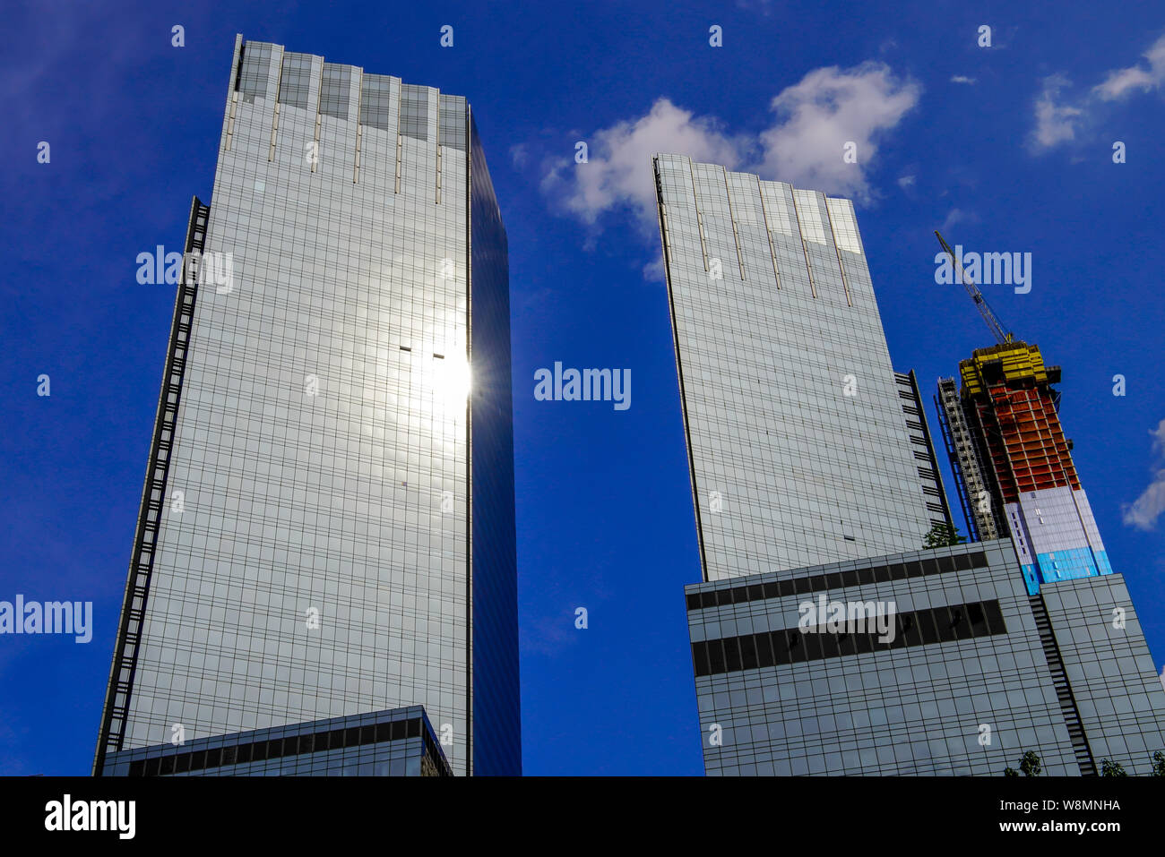 New york city twin towers skyline hi-res stock photography and images ...