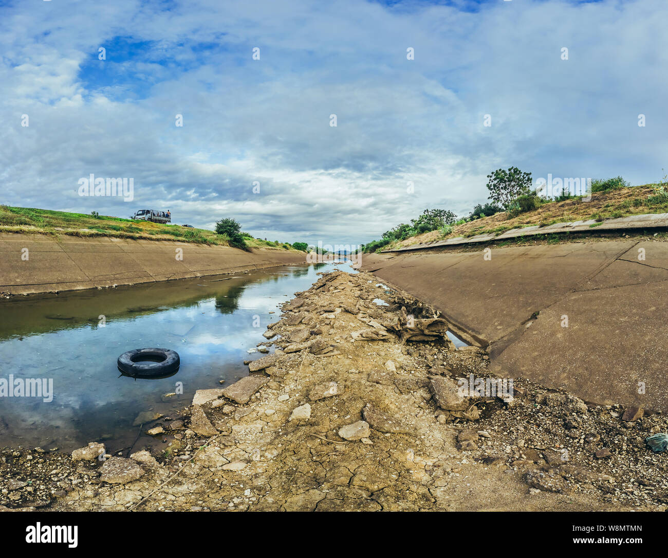 Irrigation canal in concrete wall Send water from the reservoir to the ...