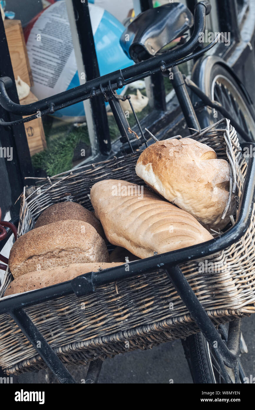 Old fashioned bread shop hi-res stock photography and images - Alamy