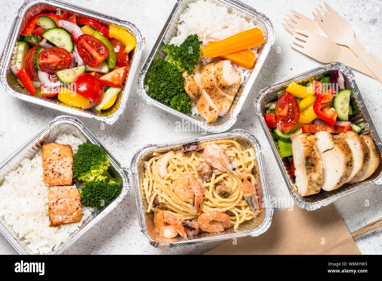 Food delivery concept - healthy lunch in boxes Stock Photo - Alamy