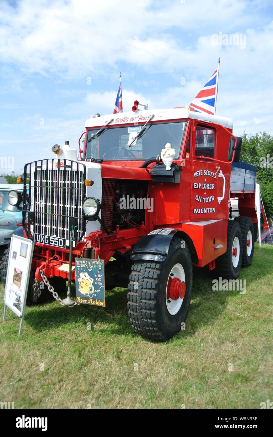 A 1952 Scammell Explorer Heavy Recovery lorry parked up on display at ...