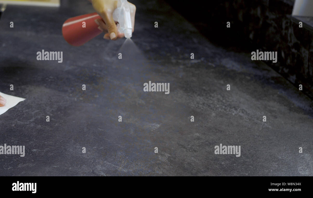 Wiping table hi-res stock photography and images - Alamy