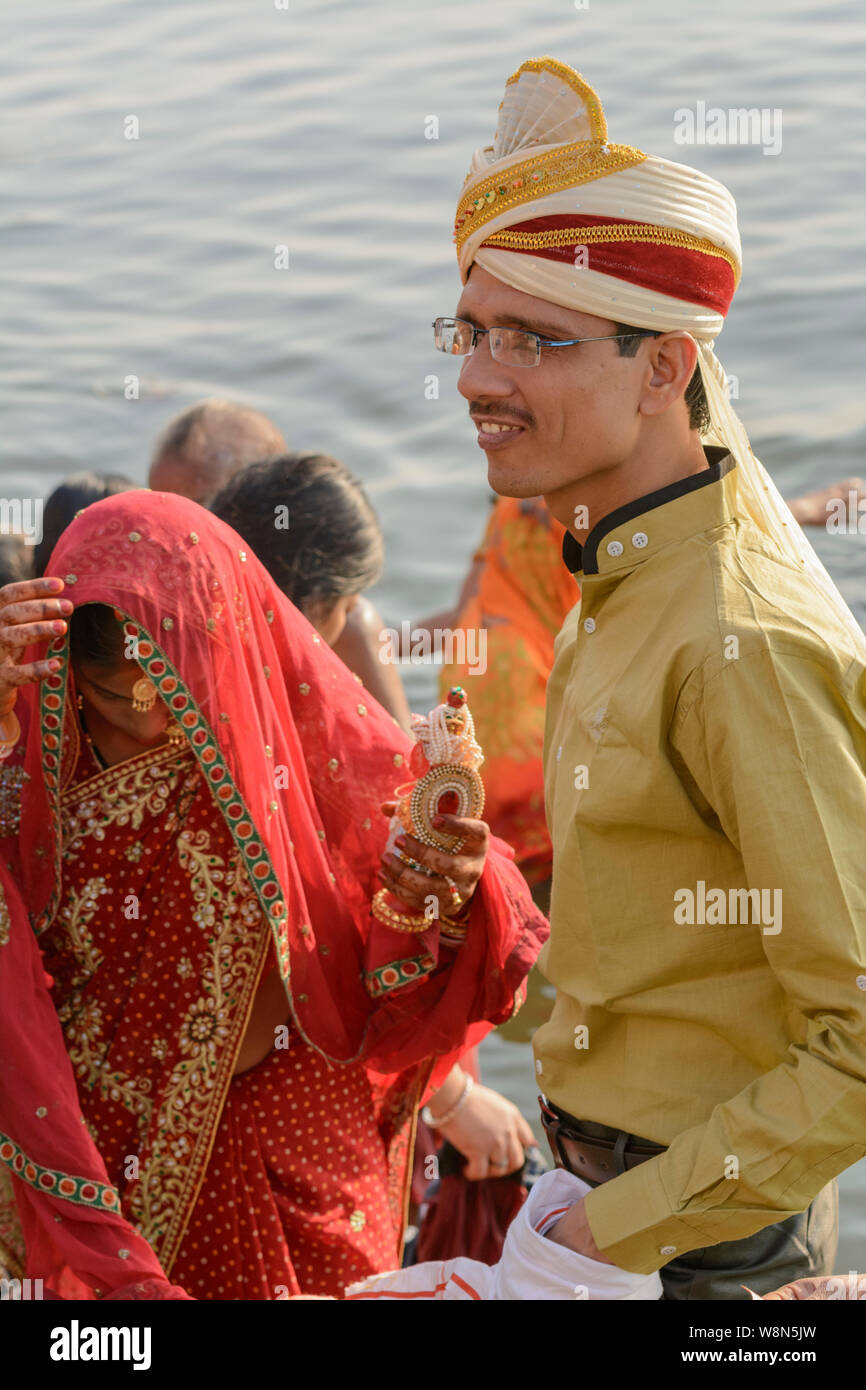 Indian wedding bride groom hi-res stock photography and images - Alamy