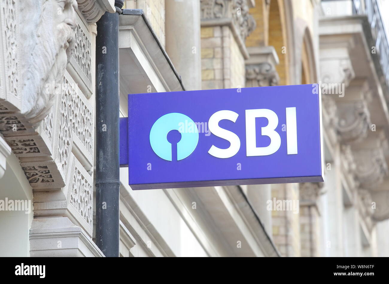 Sbi sign hi-res stock photography and images - Alamy