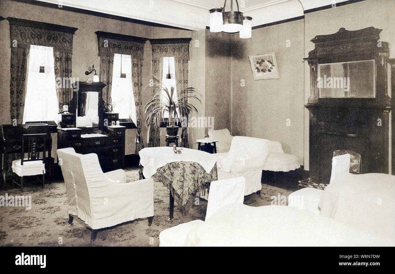 [ 1910s Japan - Guest Room at Western-Style Kobe in Japan ] — Guest ...