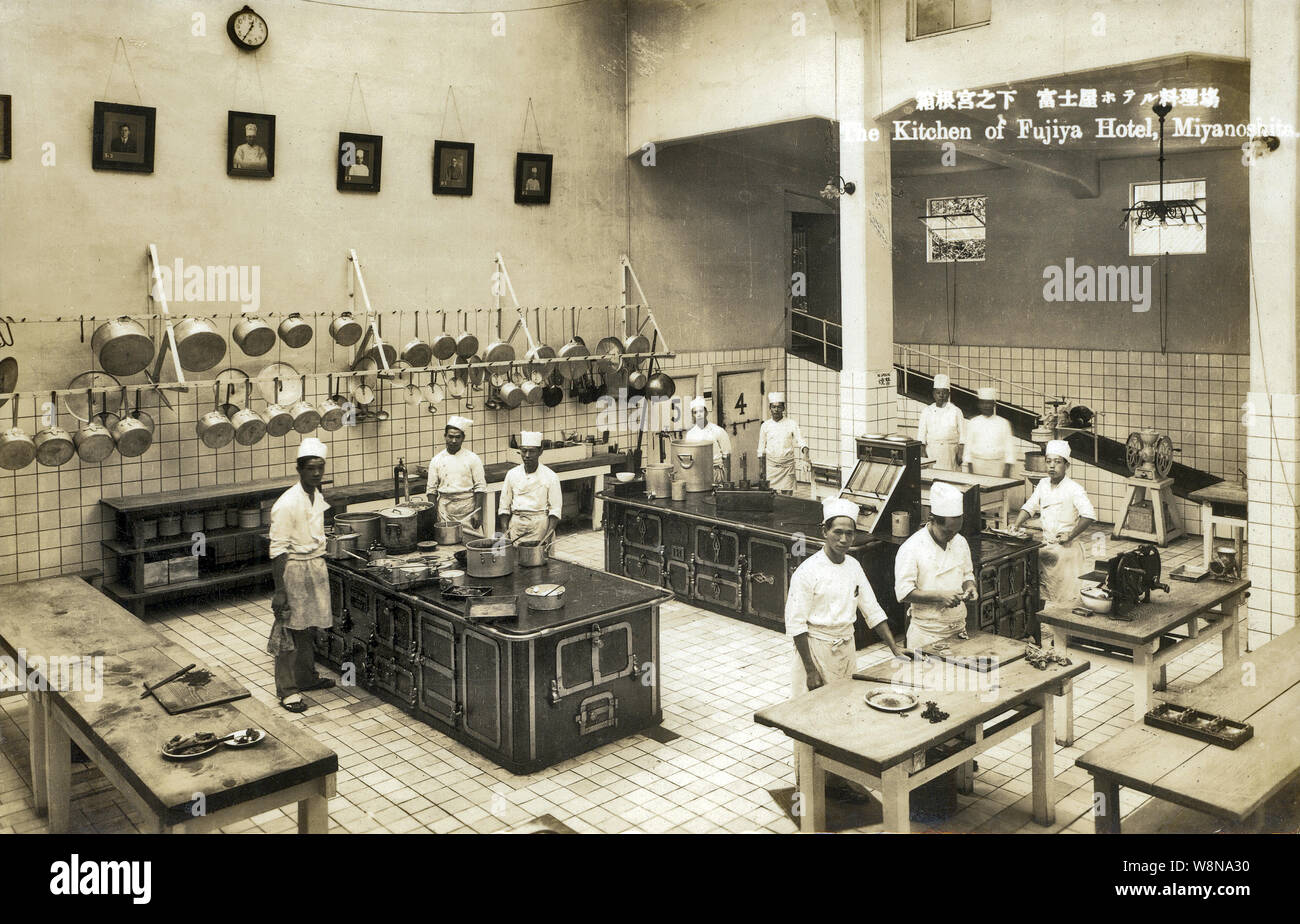 1920s Kitchen High Resolution Stock Photography and Images - Alamy