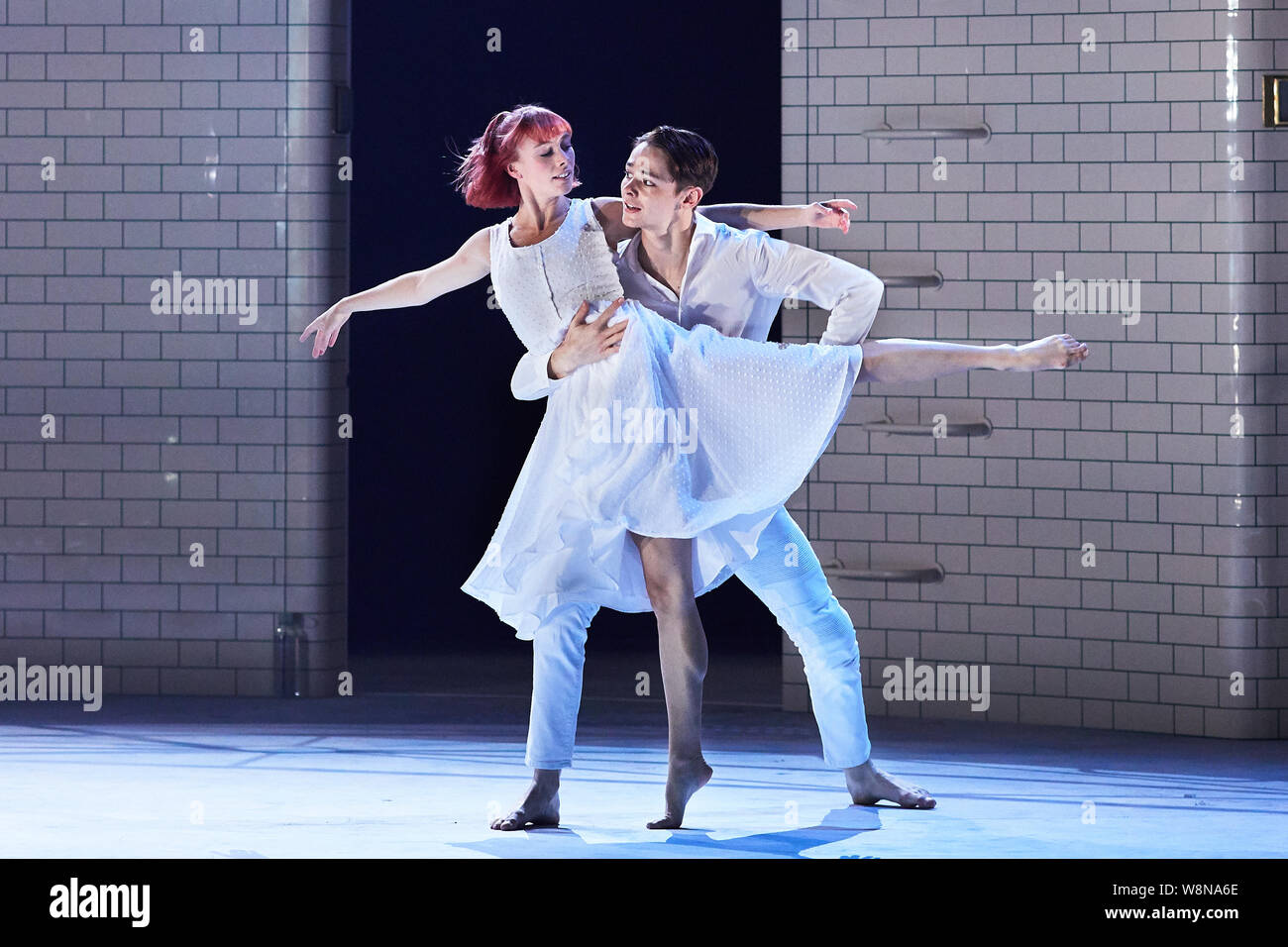 New adaventures company hi-res stock photography and images - Alamy