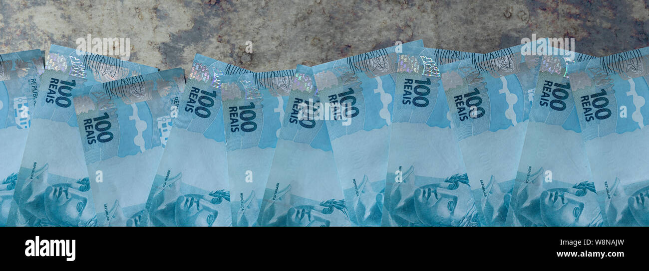 100 reais banknotes hi-res stock photography and images - Alamy