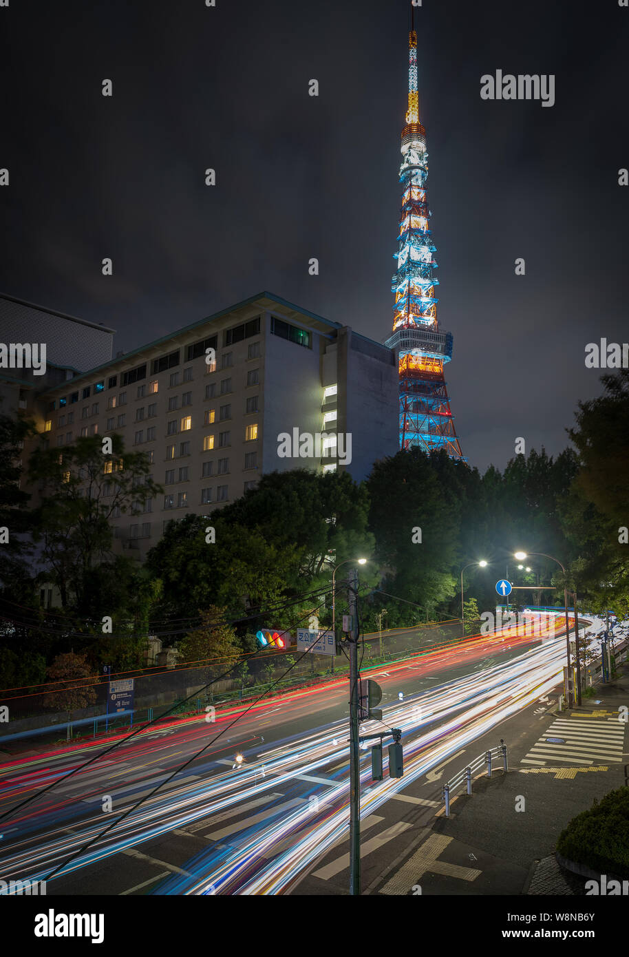 Tokyo tower illuminated dusk hi-res stock photography and images - Alamy