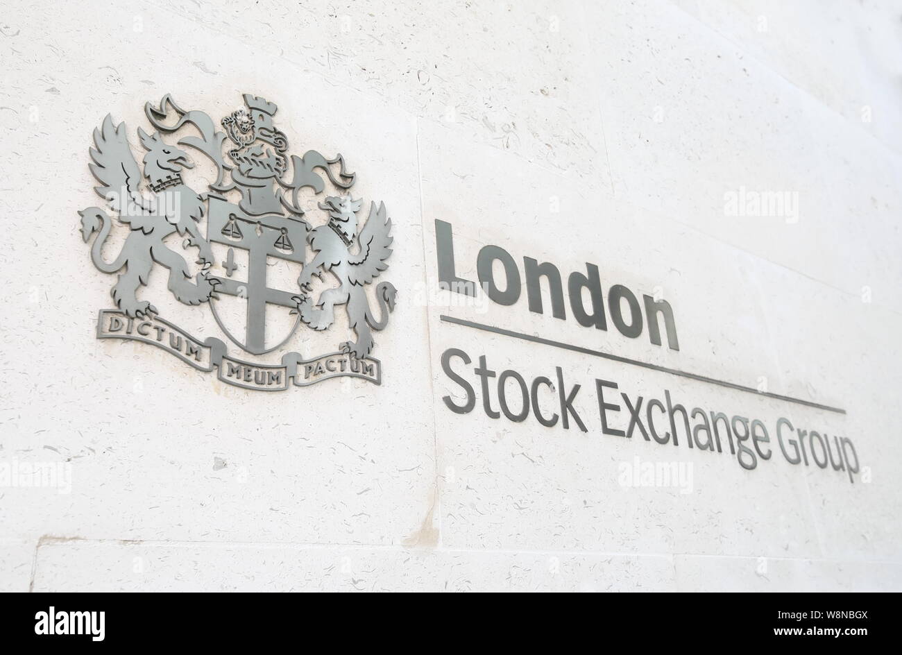 London stock exchange logo hi-res stock photography and images - Alamy