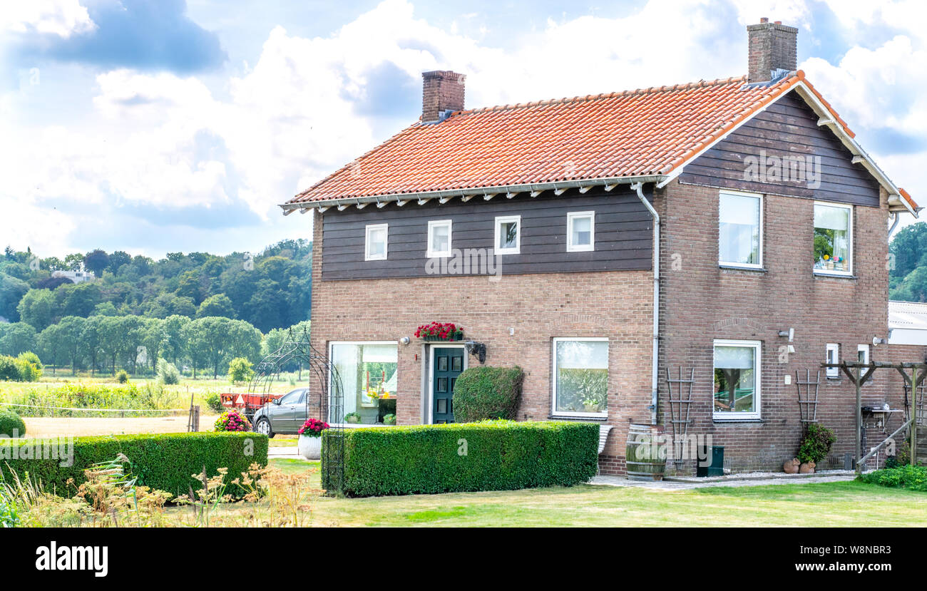 Typical dutch family houses hi-res stock photography and images - Alamy