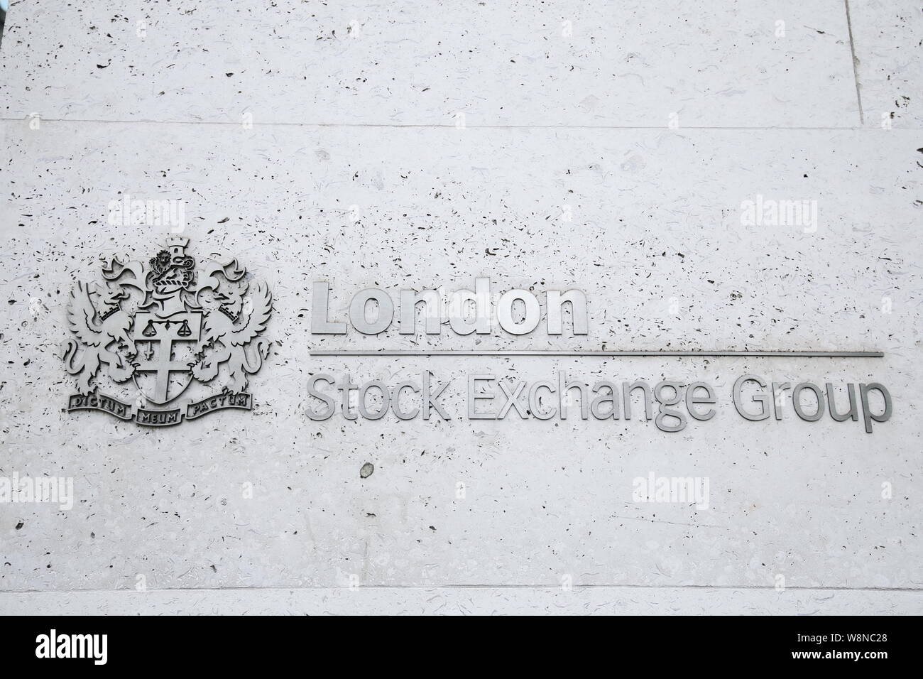 London stock exchange logo hi-res stock photography and images - Alamy