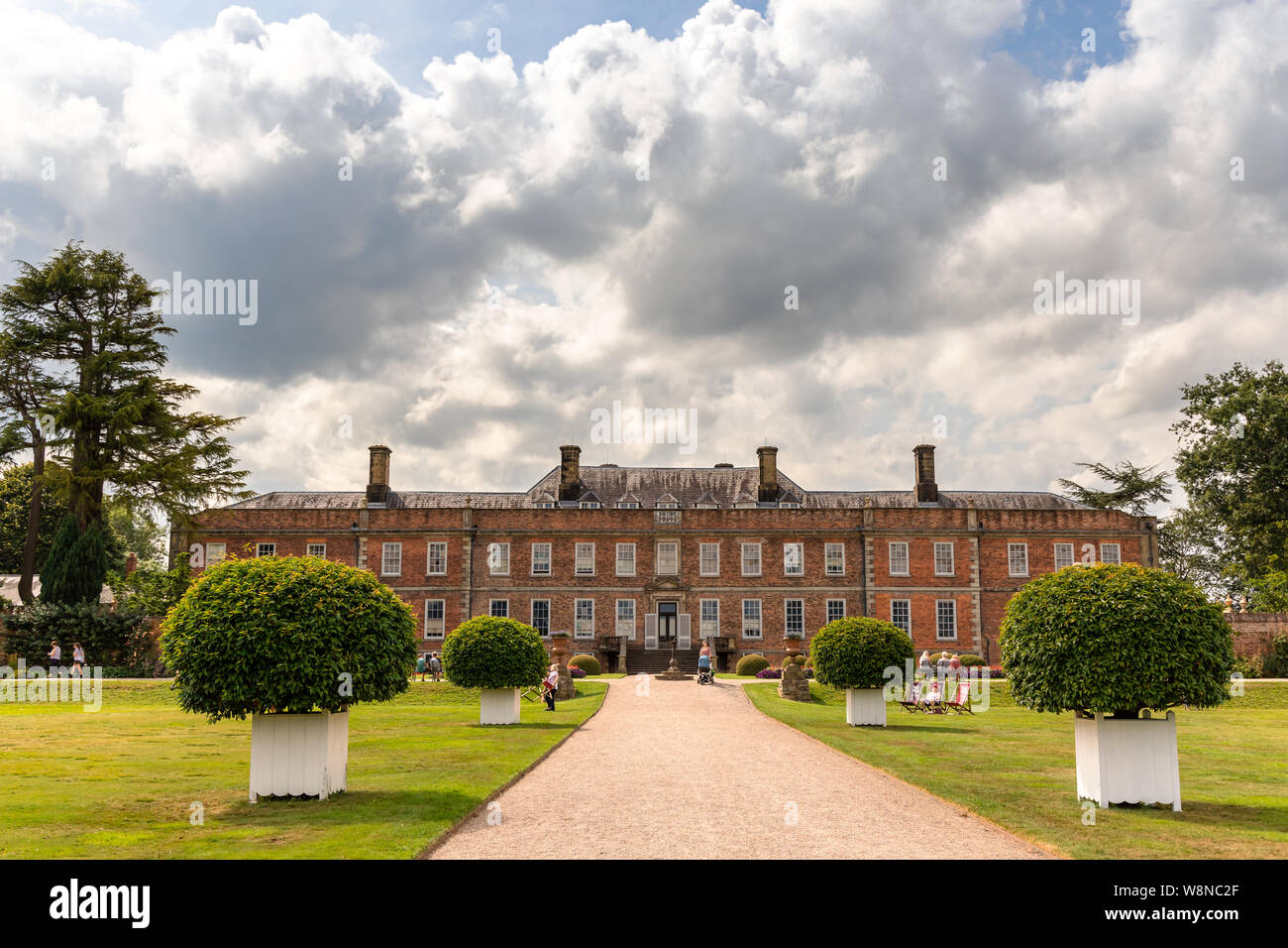 Welsh stately homes hi-res stock photography and images - Alamy