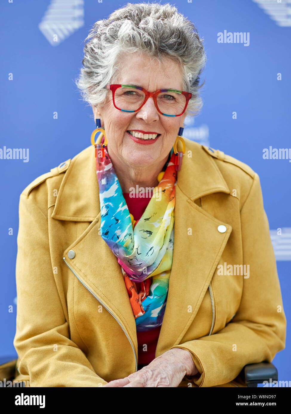 Chef prue leith hi-res stock photography and images - Alamy