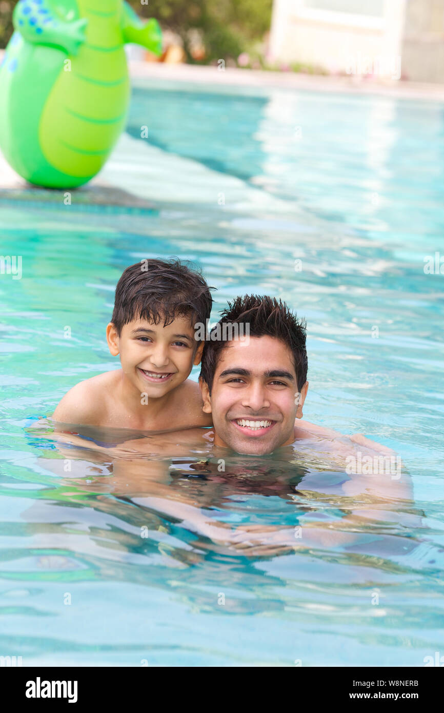 Father son playing pool hi-res stock photography and images - Alamy