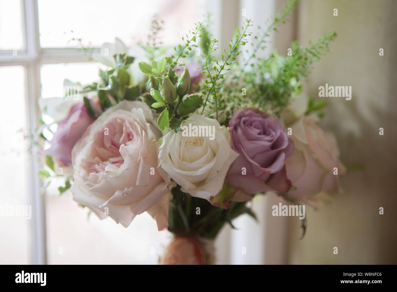 Traditional brides bouquet hi-res stock photography and images - Alamy