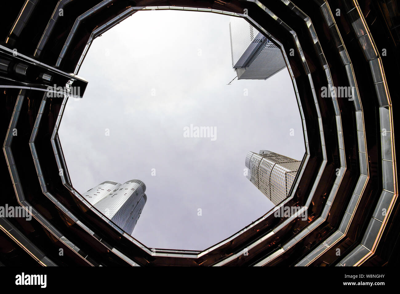 The Vessel (honeycomb-like structure), the construction in center of ...